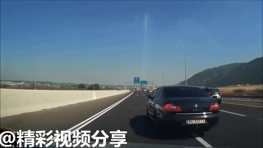 行车记录仪实拍:斯柯达昊锐恶意别车,亮明身份后乖乖靠边停车!