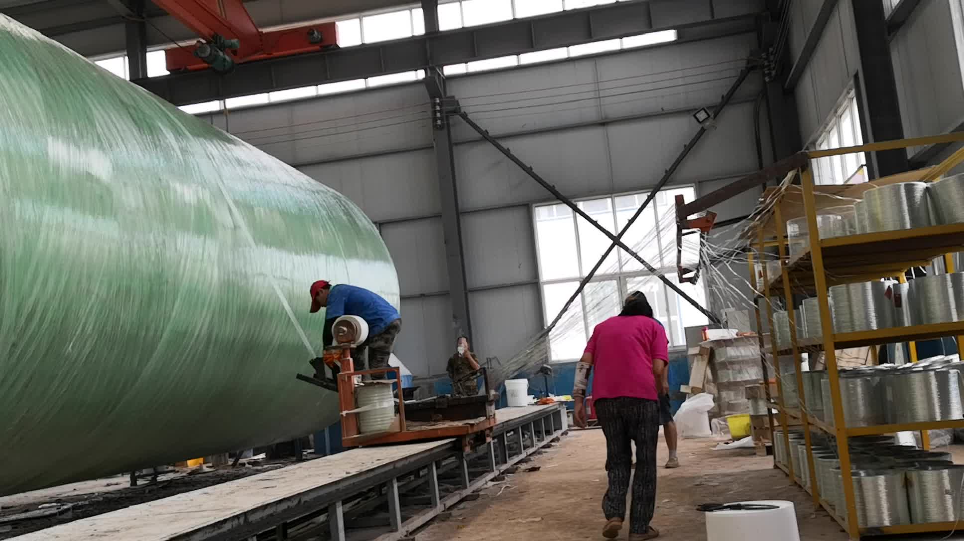 机械缠绕玻璃钢罐体,又有强度又耐腐蚀