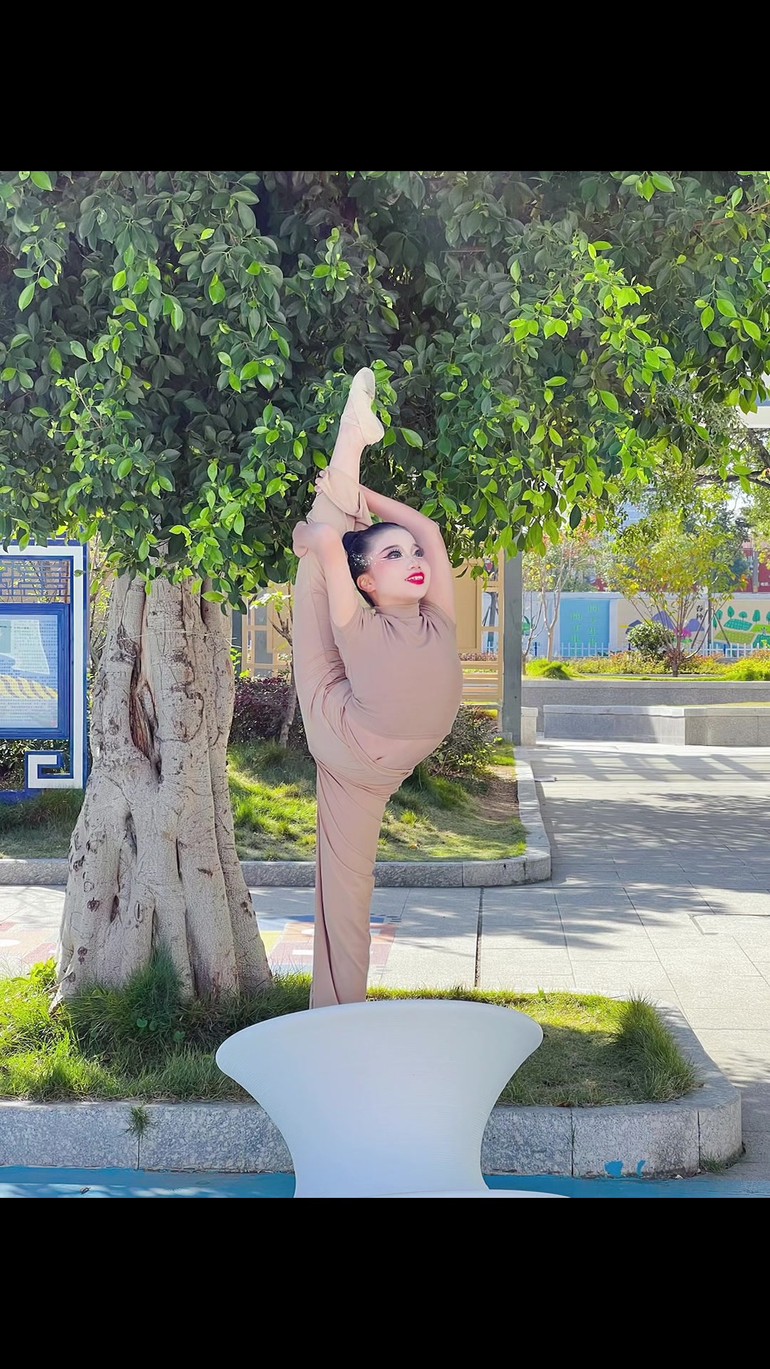 记录你的第一支独舞|校艺术节比赛 选这支剧目前是害怕 不敢尝试 一...