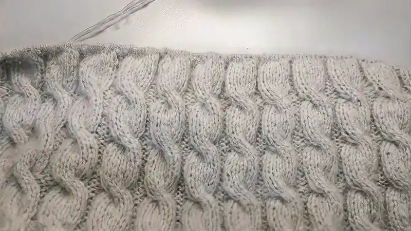 织第八件毛衣的第三天,加针