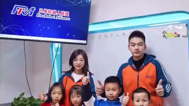 少儿机器人编程圆孩子们航天梦