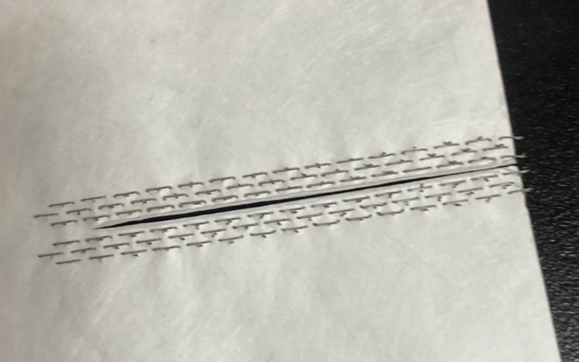 腔镜切割吻合器,两把拿在手里居然像圣枪游侠?