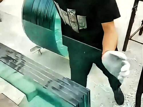 这手艺你见过吗?切圆形玻璃仅需一刀,而且还很光滑无毛刺