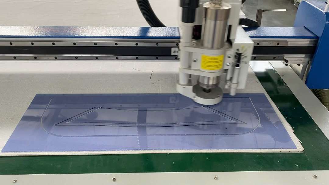 卡维模板切割机