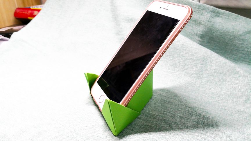 仅用一张A4纸折出手机支架,漂亮简单又实用的生活创意折纸