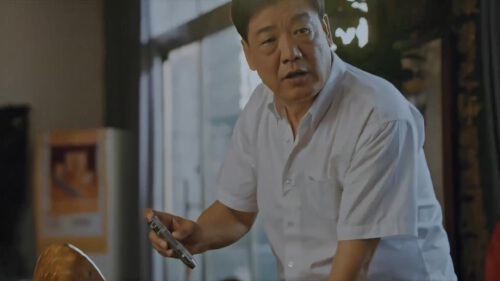 小女人:价值连城的和田玉,被用来抵押,蔡老板两句话就把价格翻了一番