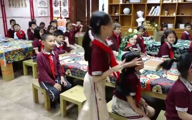 部编岭南版小学美术一年级上册《美妙的小世界》获奖课教学视频+...