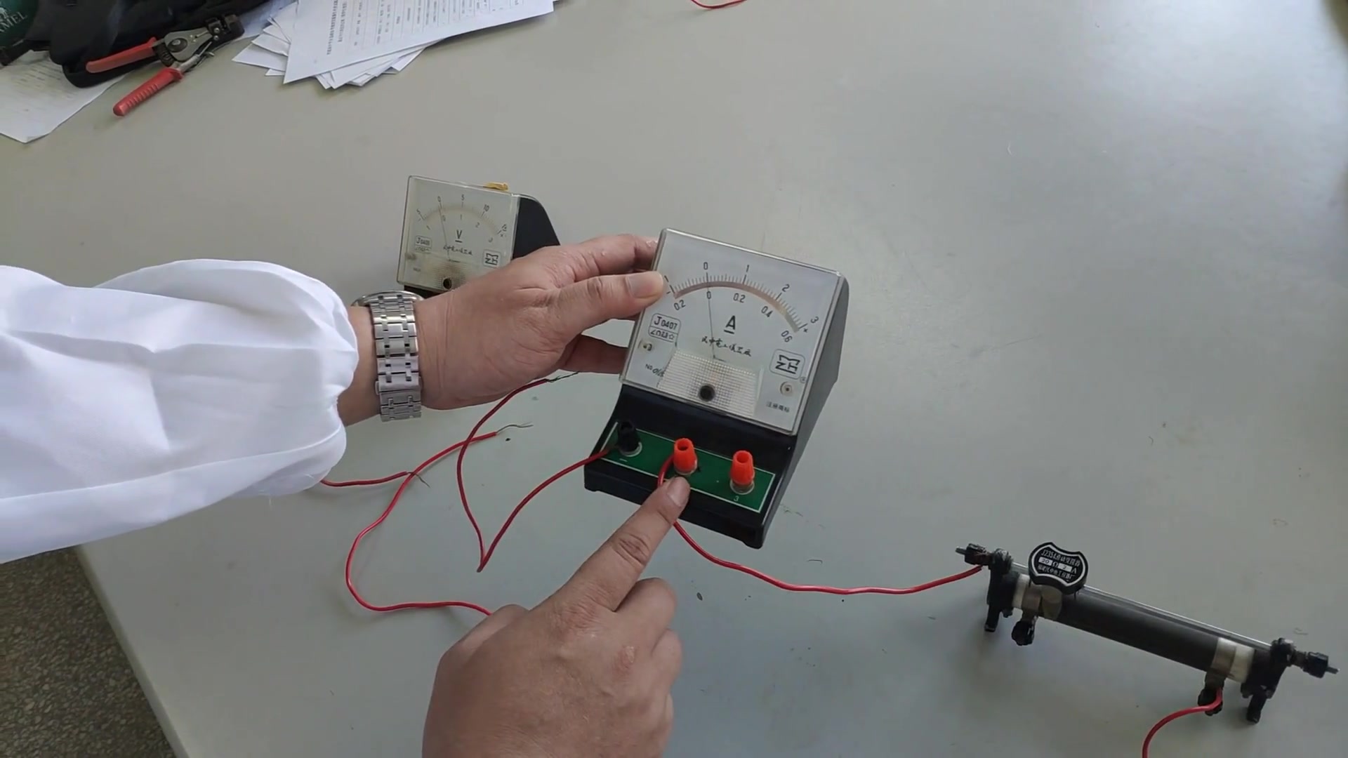 测定电源电动势和电阻