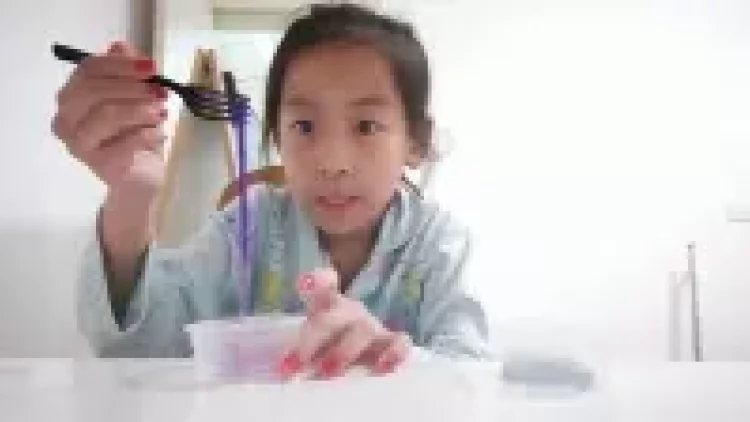 不用硼砂水和胶水制作超轻粘土版的水晶泥VID_20181208_205635