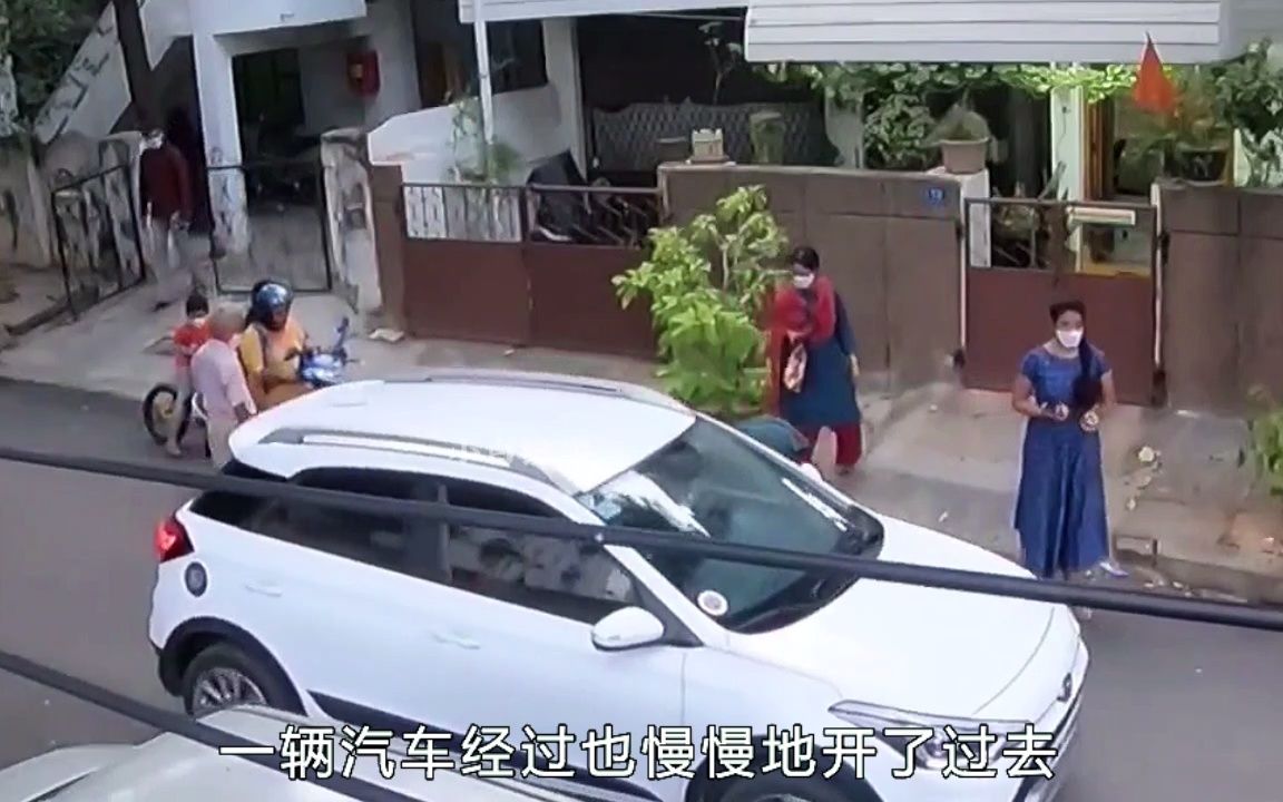 孕妇突然摔倒在地,周围的人到底是扶还是不扶?