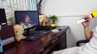M5电视k歌无线话筒演唱视频(突然的自我)