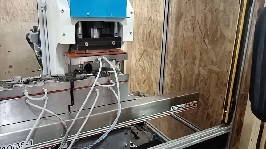 MEGA精密微型立式机模具调试中#立式注塑机生产厂家 #立式成型机