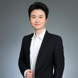 编程老师亮哥 