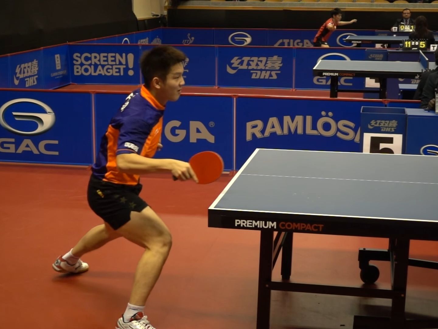 240fps下樊振东的击球动作