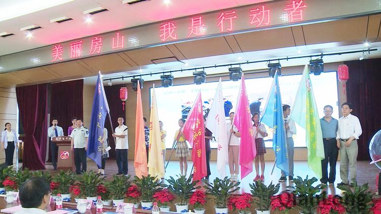 环保进校园 “小手拉大手”主题实践活动正式启动
