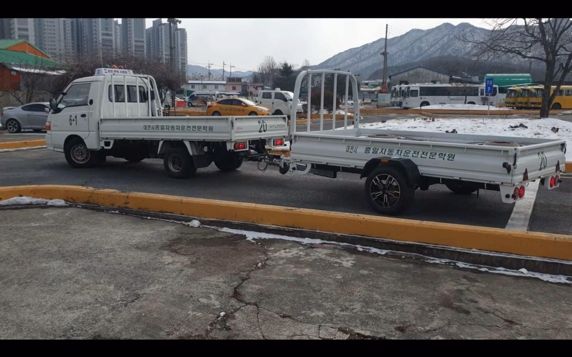 C6驾照 轻型牵引车 房车 倒车入库 科目二 讲解-韩国小型牵引(野营车)...