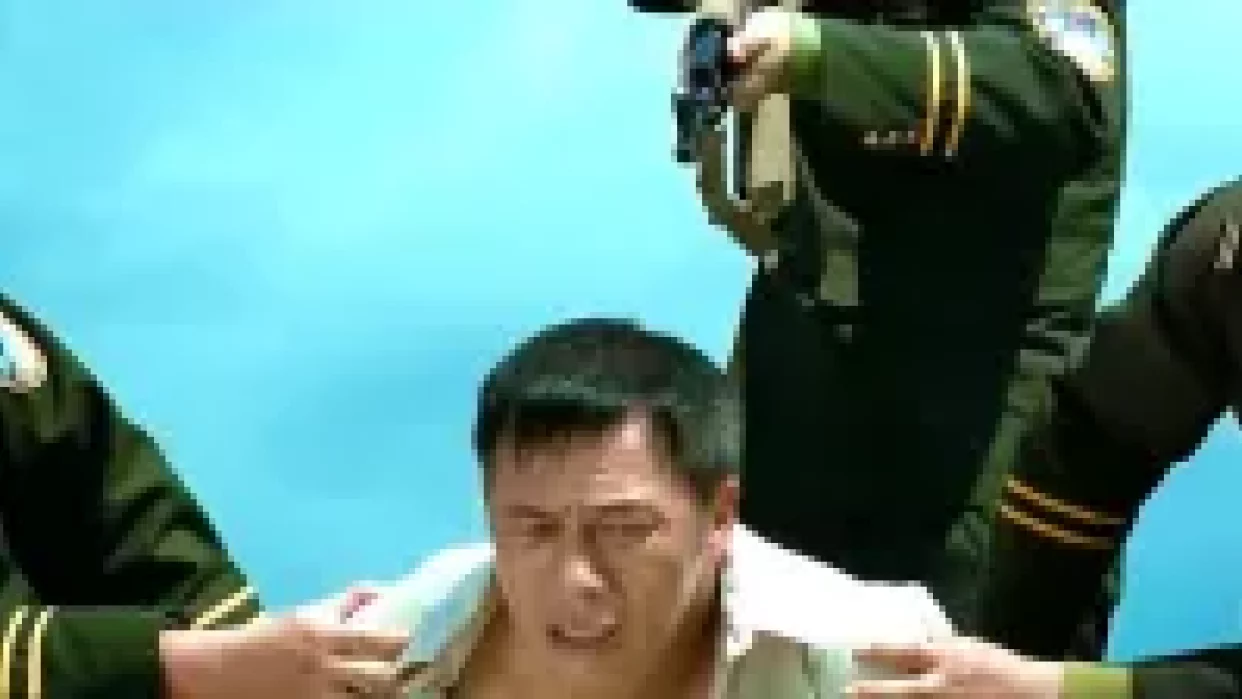 这段太真实了，死刑犯被执行枪决，满眼都是惊恐跟悔恨！