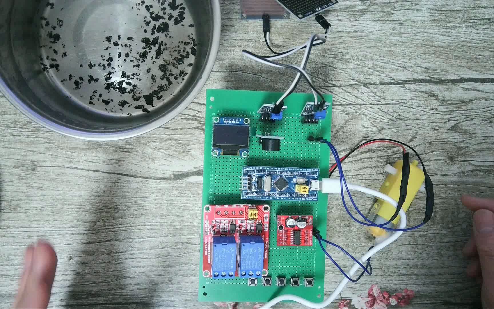 基于单片机的全自动洗衣机的控制器