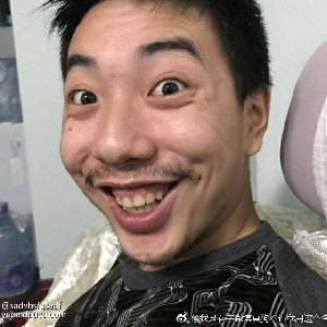 尝尝下水道里的烤串吧 