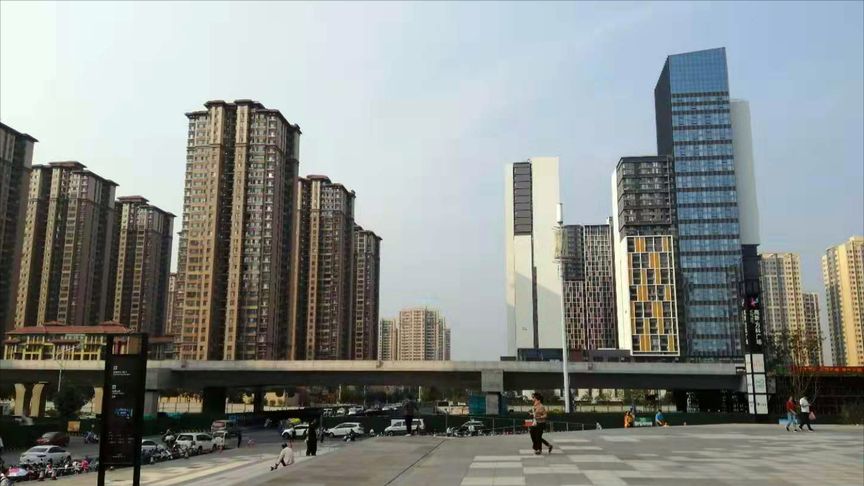 揭秘:为什么不建议普通人买公寓?