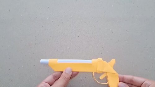 今天我们来制作一把折纸枪