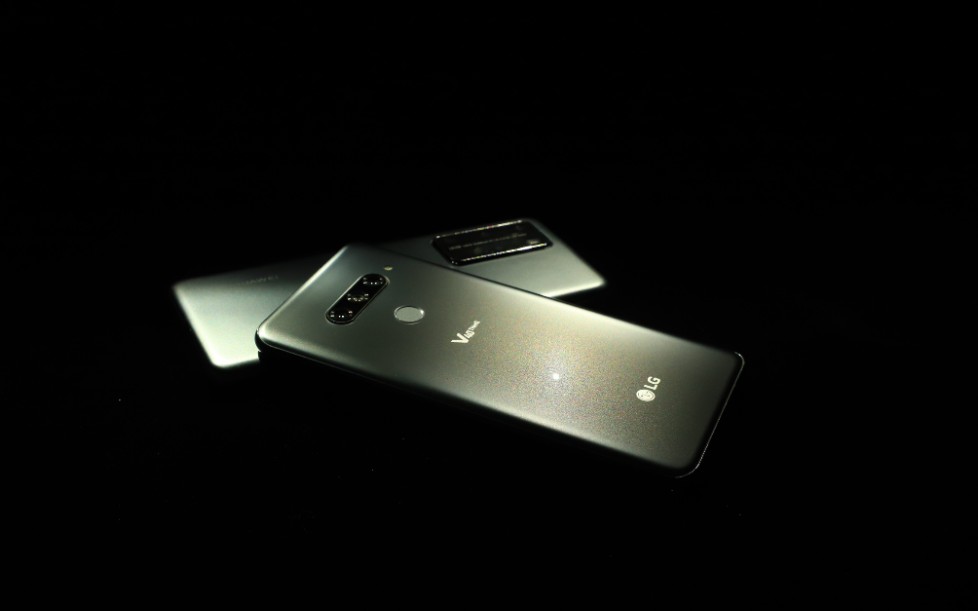 用华为P40的方式打开LG V40