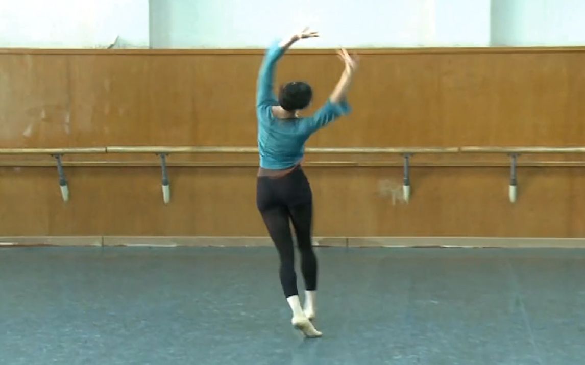 (1/2)古典舞基本功【华宵一】老师示范【翻身训练部分】第一讲:快板...