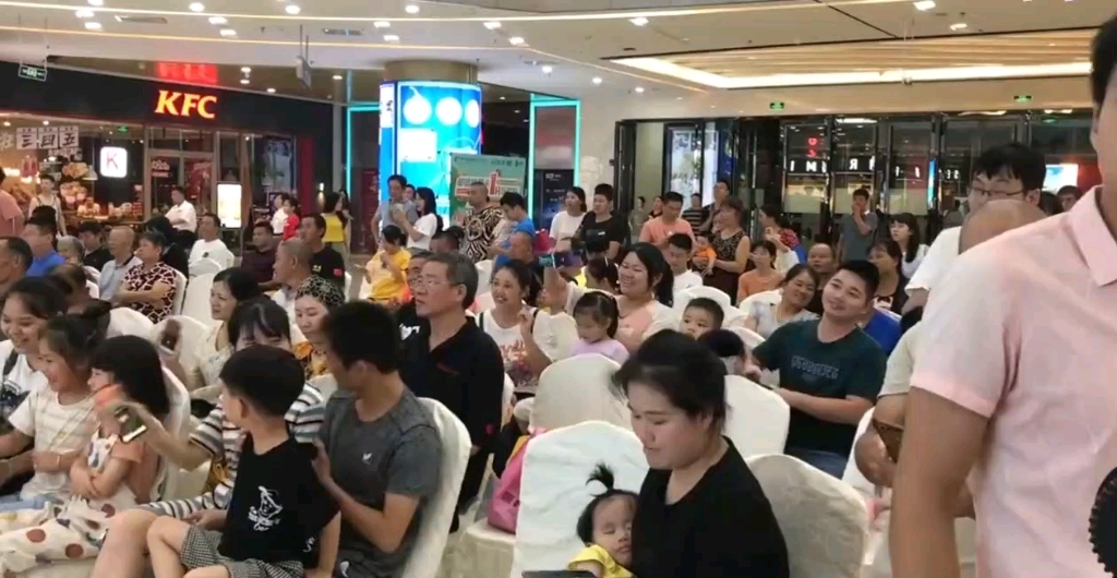 微信上墙大屏幕互动年会婚礼酒吧现场签到抽奖程序摇一摇 赛车,赛马,...