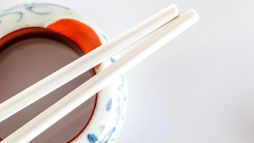 陶瓷筷子暗藏致命风险!这10大危害你可能每天都在用