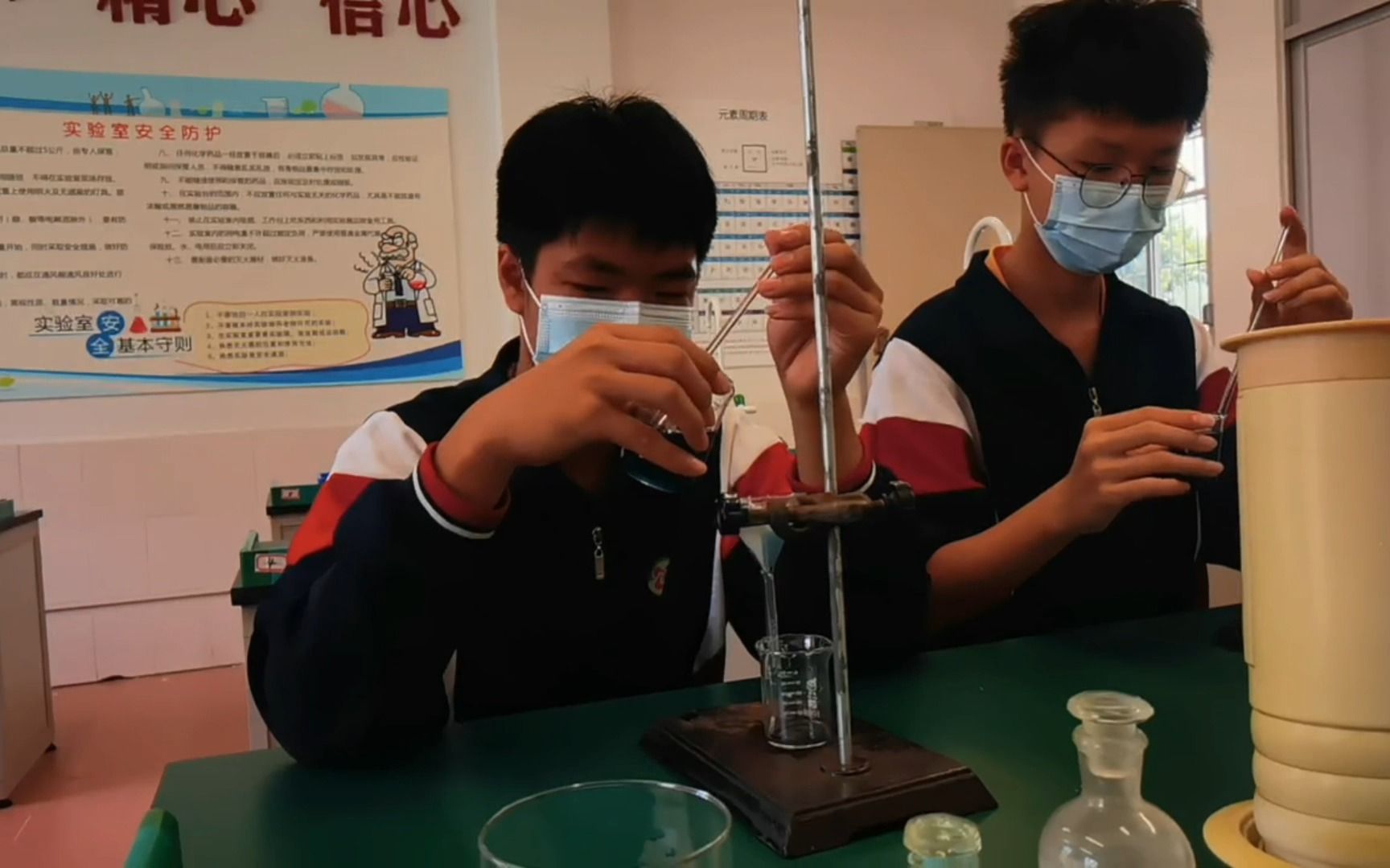 应是绿肥红瘦-古法颜料制作实验