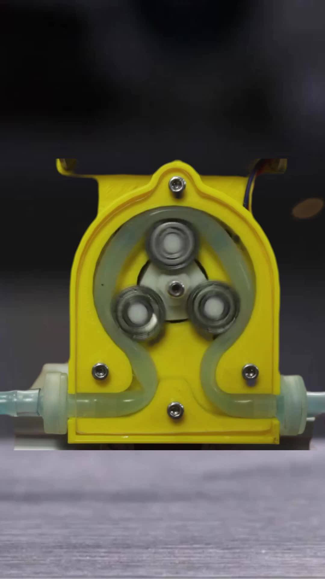 神奇的蠕动泵,挤压软管就能实现抽水