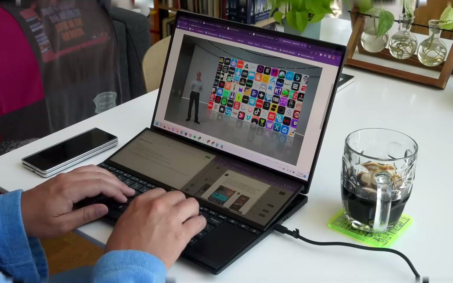 双屏笔记本电脑观测!华硕 Zenbook Pro 14 Duo OLED 评测【上】