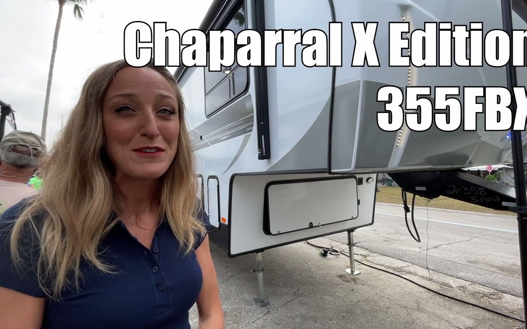 移动的小别墅,美式第五轮拖挂式房车欣赏。美国森林河房车旗下...