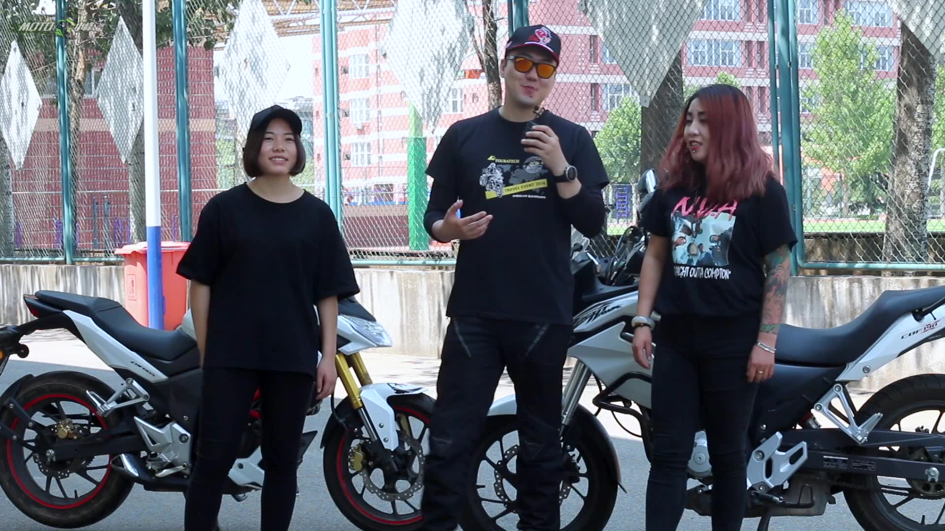 【MOTO小峰】测评!本田cb190x对比190r,女骑士告诉你该如何选择!