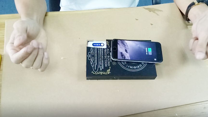 普通充电宝改装,变身无线充电竟如此简单,一看就懂