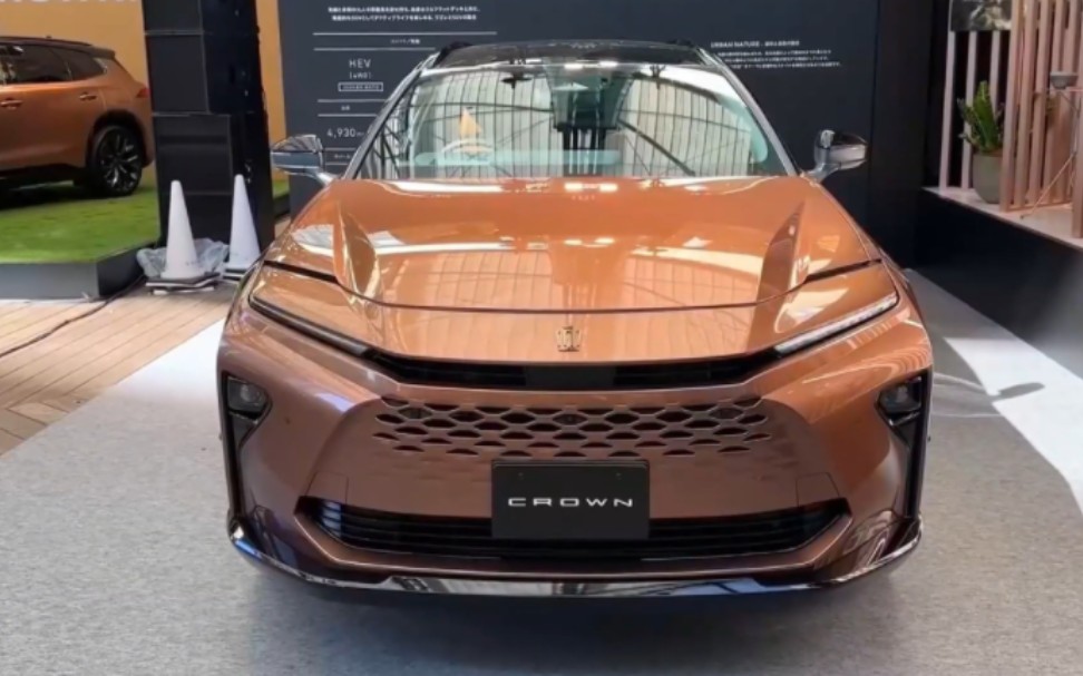 2024款丰田皇冠 SUV