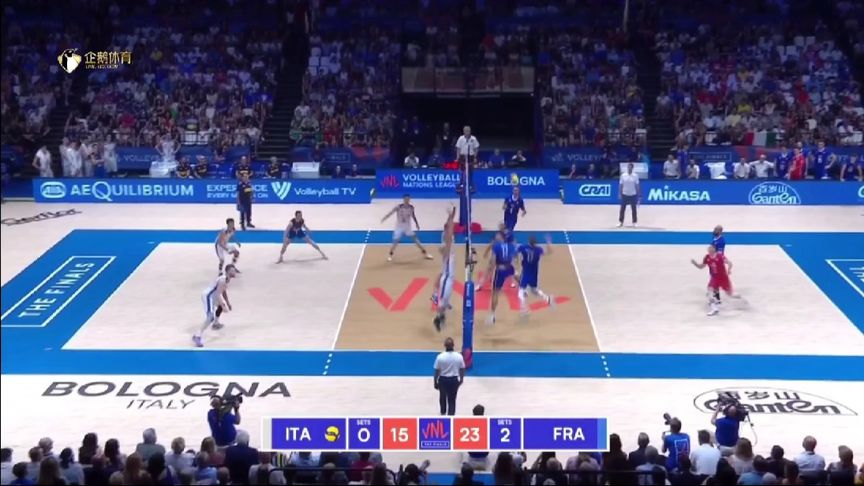 世界男排联赛!法国队战胜东道主意大利队,晋级决赛!