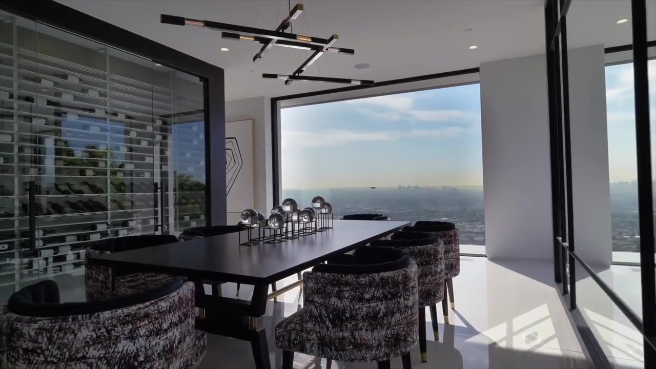 好莱坞丨富有高科技现代感的好莱坞建筑