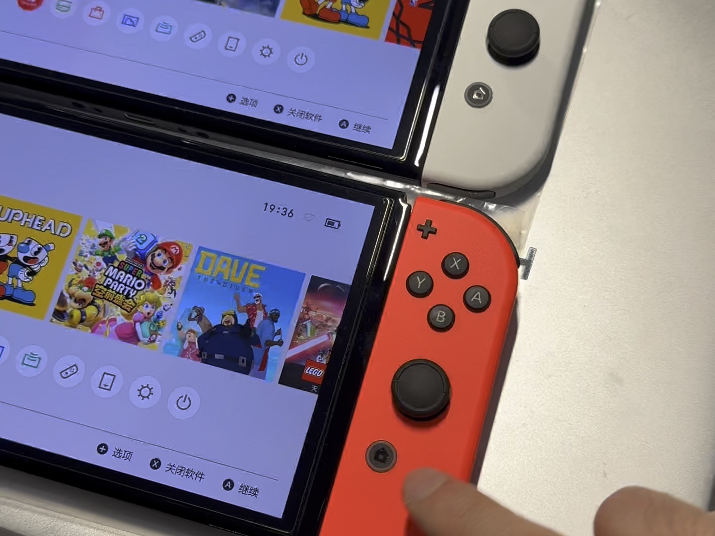 switcholed颜色对比,白色switch好看还是买红蓝配色?红蓝switcholed...