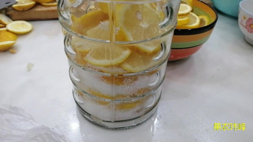 柠檬这样做,冰箱里放一年也不会坏