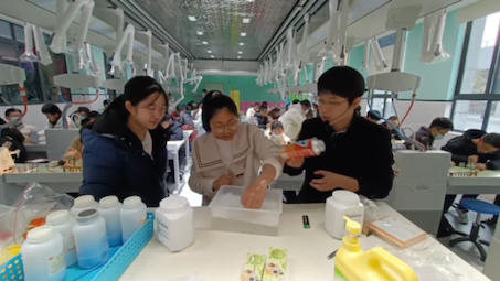 高中化学校本课程-霍格沃兹实验室-魔法掌上火焰!
