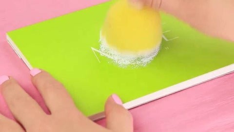 如何制作书本封面