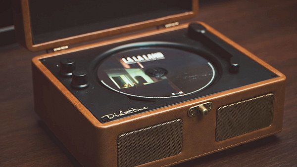 一年回到旧时光的复古CD机