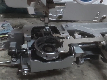 家用缝纫机维修,兄弟gp60x针杆前后与牙齿高低