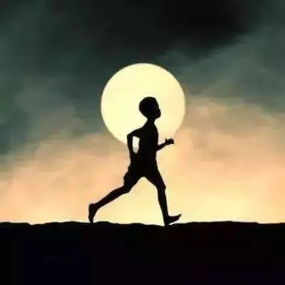 酷爱减肥的旭哥 