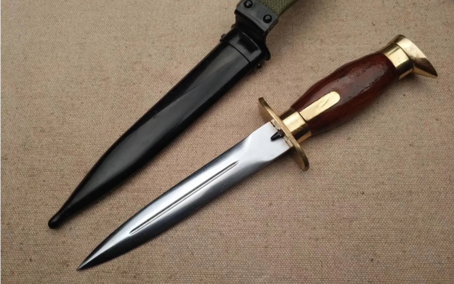 中国第一代军用匕首!专为侦察兵打造,数量稀少