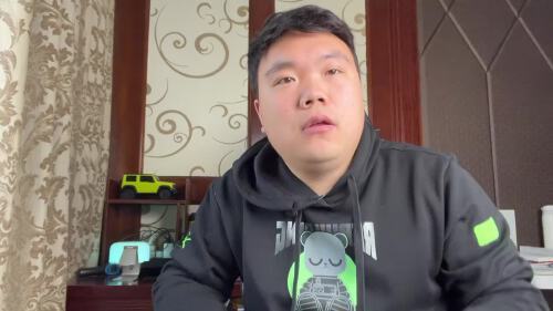 米1X感觉哪儿都不错就差个价格了。没错的话米的米节来了吧