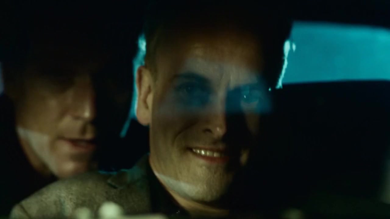 《T2猜火车2》片段:盗刷信用卡