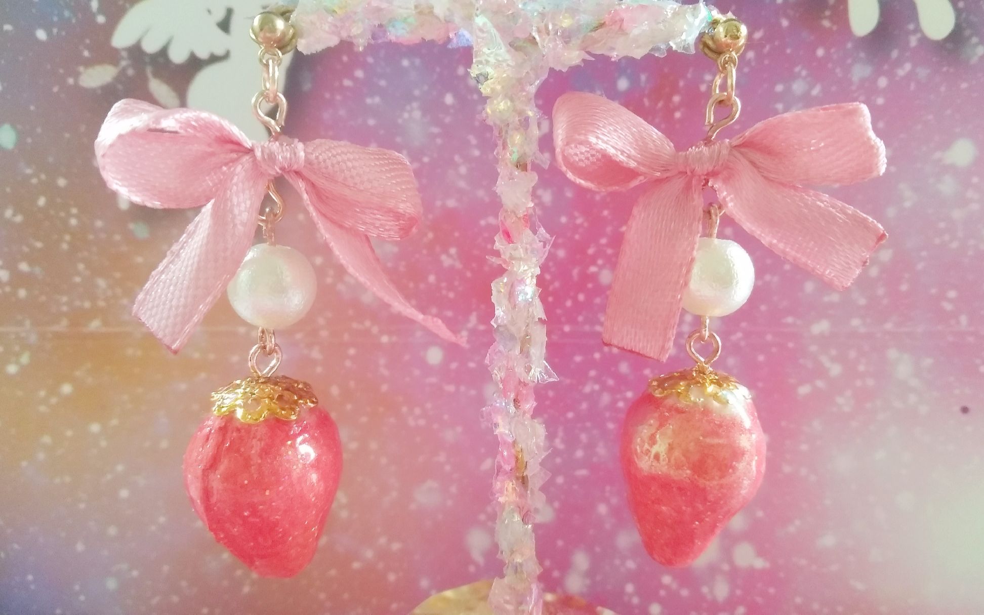 【滴胶/UV胶】甜美滋味,酸酸甜甜「半熟草莓」馋嘴的小猫,来一颗吗?...