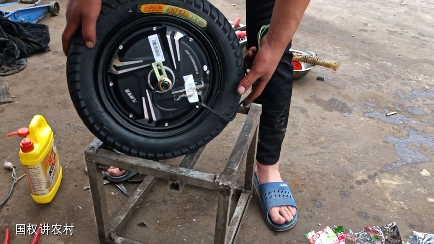 电动车真空胎安装和气嘴安装技巧你会吗?自己学会为你省一根胎钱